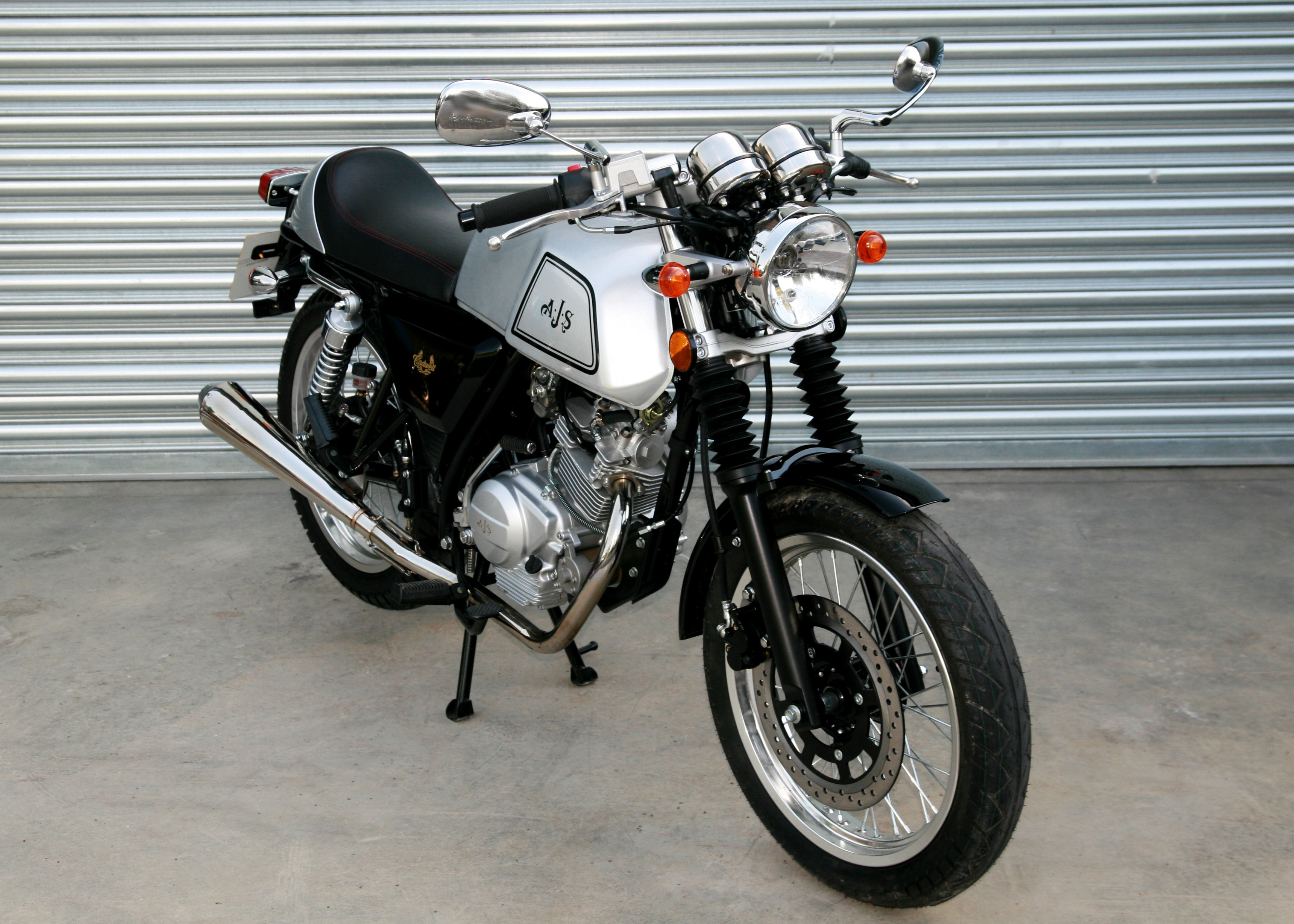 AJS Cadwell 125 | AJS Roadbikes | New Bikes | MPH Moto